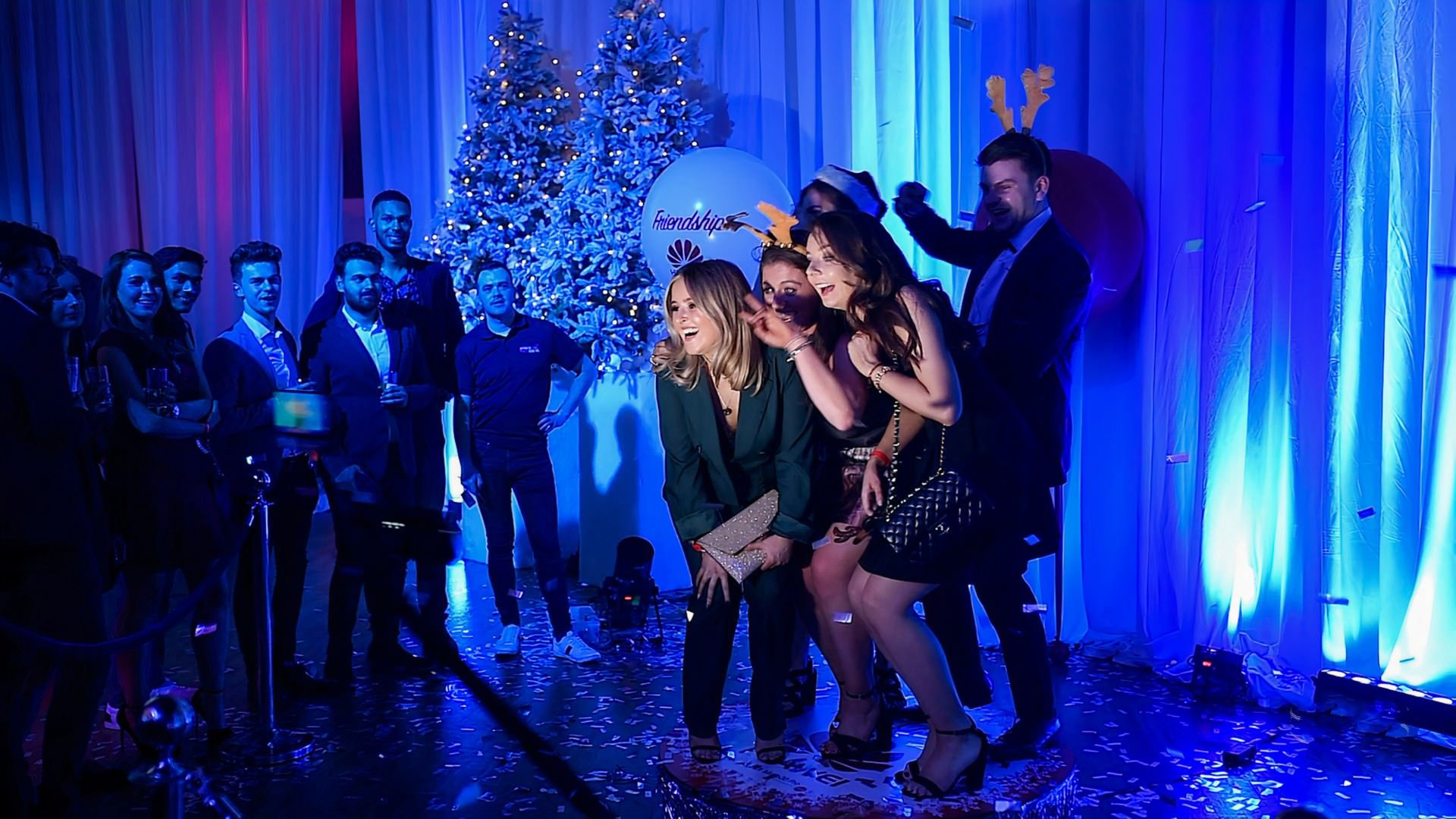 Cabina Video Booth 360 Bucuresti | Cabina FotoTime